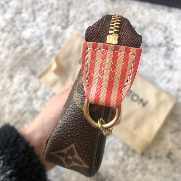 Louis Vuitton | Bags | Louis Vuitton Monogram Mini Pochette Truck Locks ...